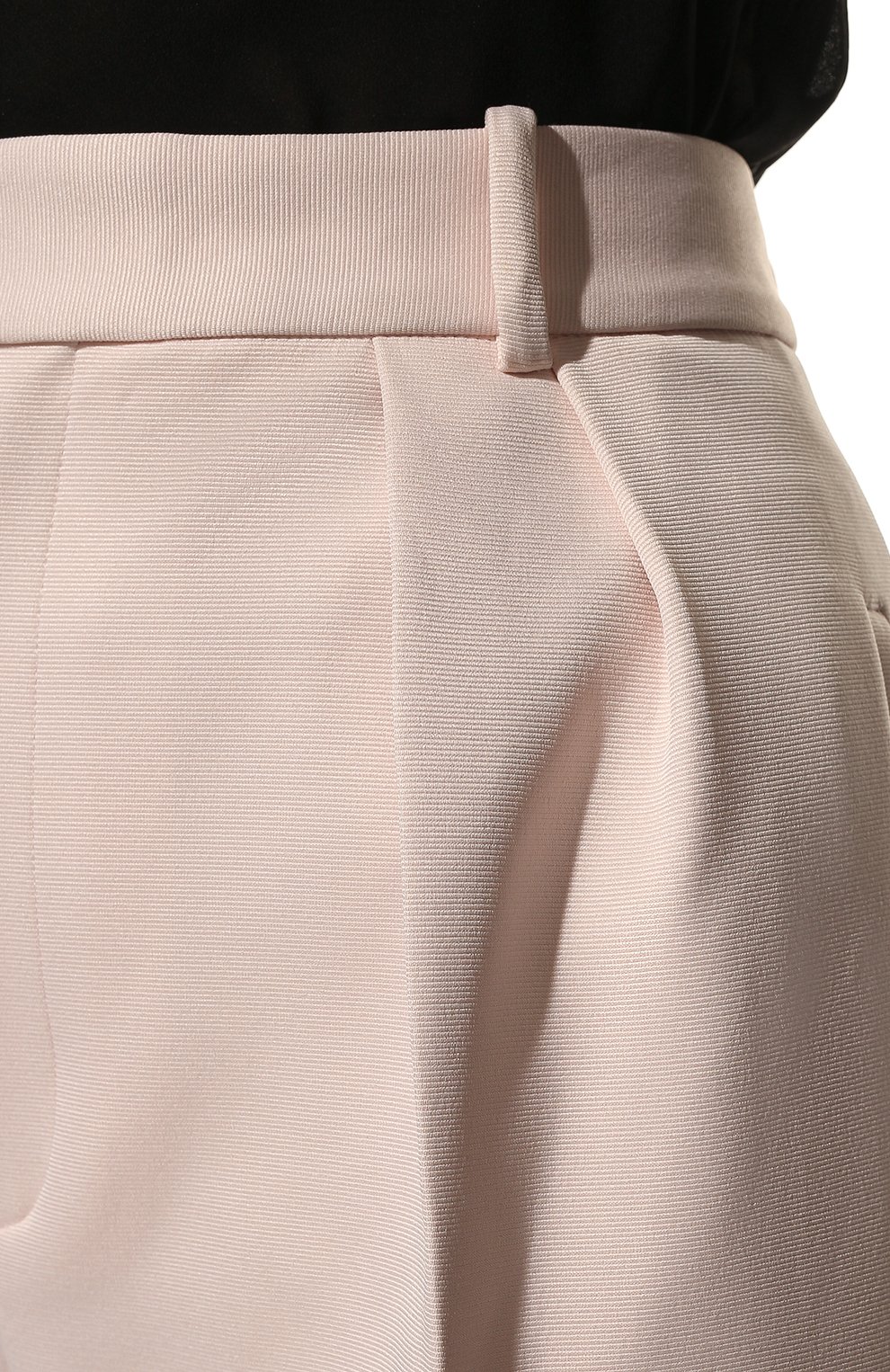 Женские розовые шорты KHAITE купить в интернет-магазине ЦУМ, арт ...