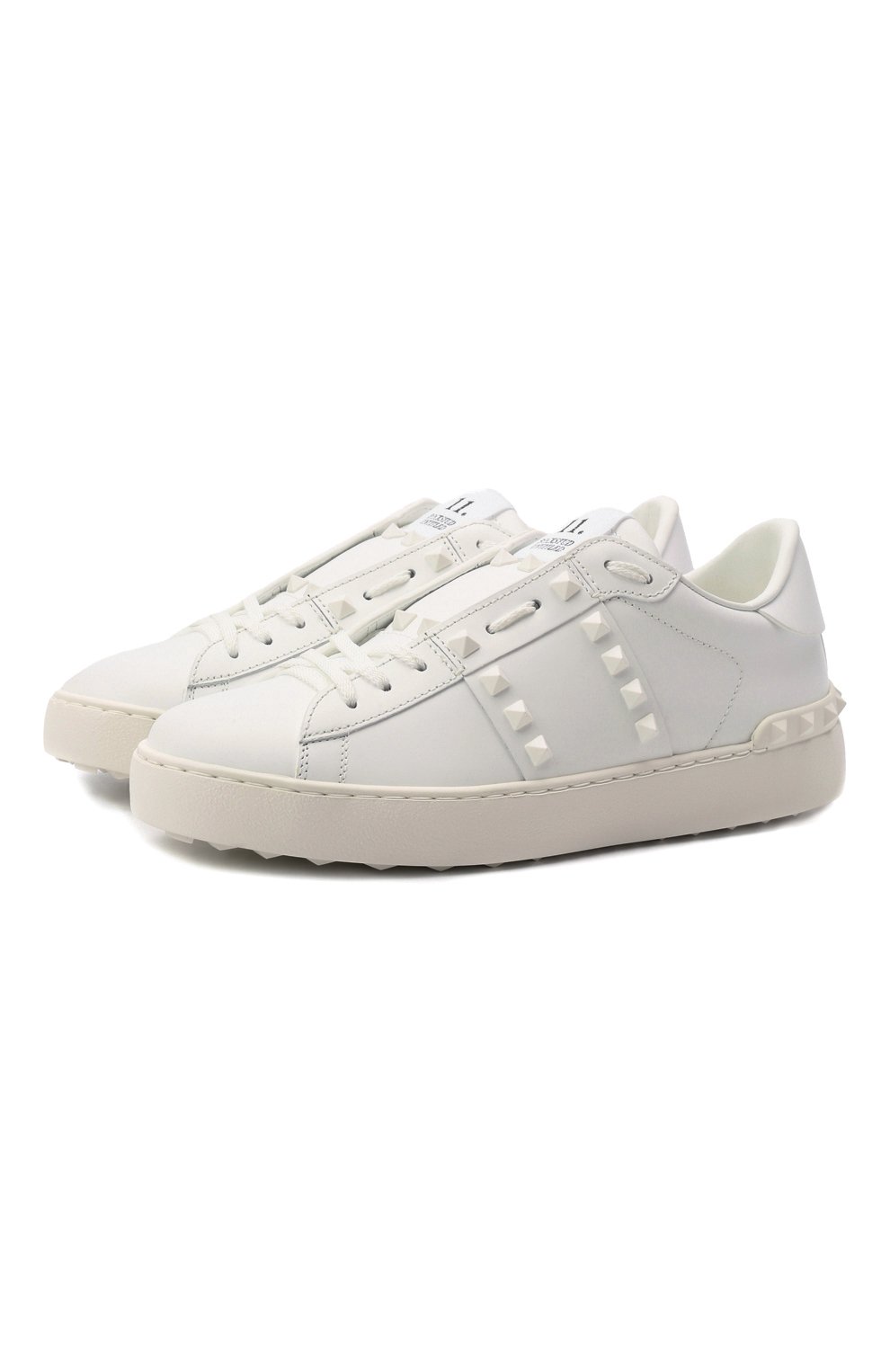 Женские белые кожаные кеды rockstud untitled VALENTINO купить в ...