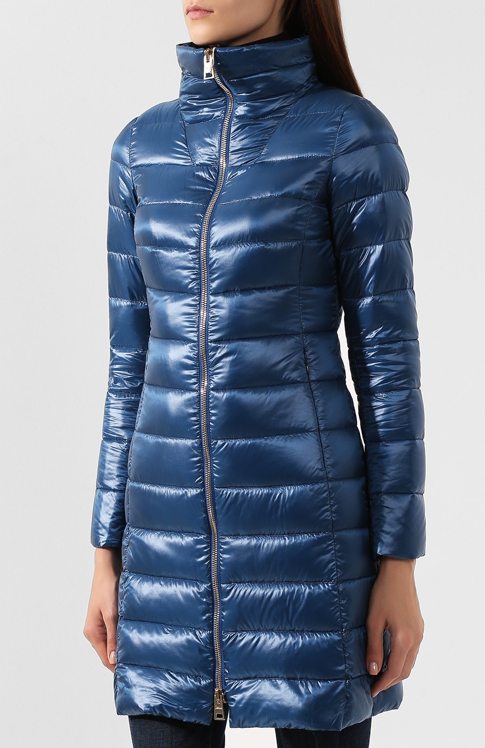 Женский синий стеганый пуховик HERNO купить в интернет-магазине ЦУМ, арт. PI0650DIC/12017